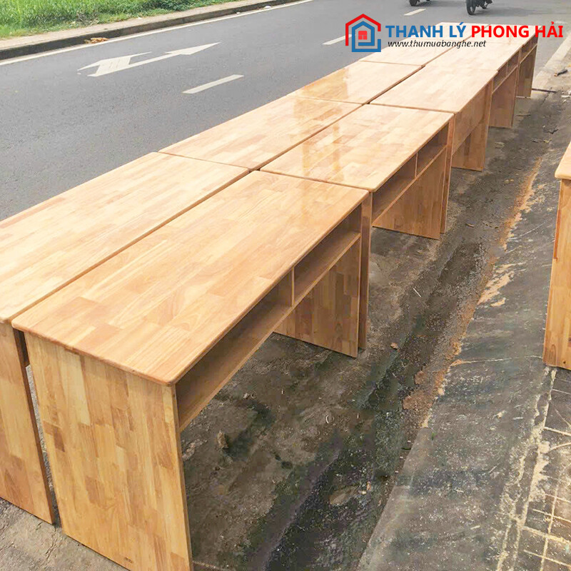 Thanh Lý Bàn Học Gỗ Cao Su Mới 99%