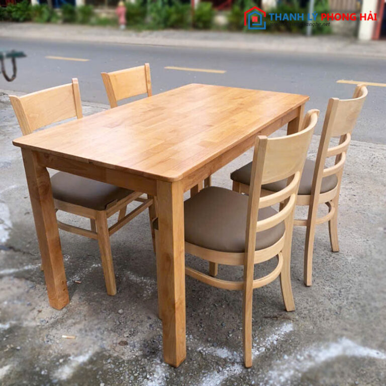 Thanh Lý Bộ Bàn Ăn Gỗ Tự Nhiên Kèm 4 Ghế Đệm Simili Mới 99%